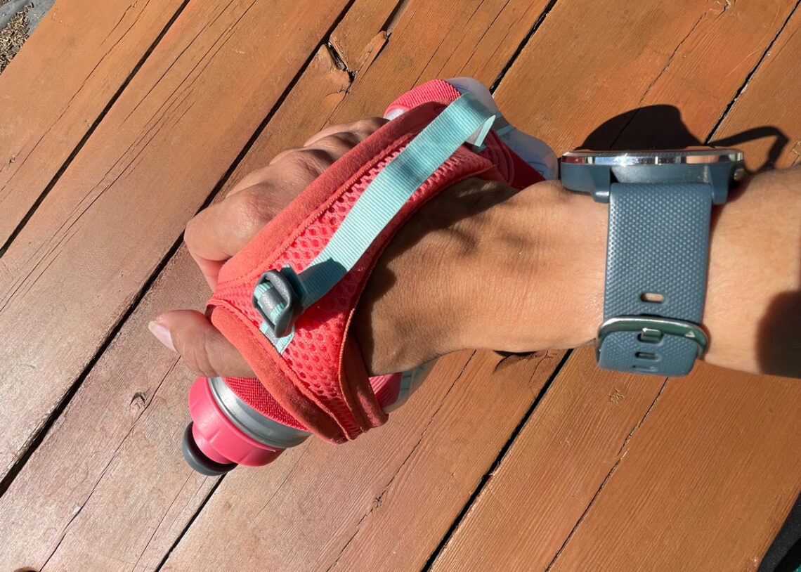 Nathan Speedshot Plus Insulated Running Handheld Bottle Review ...